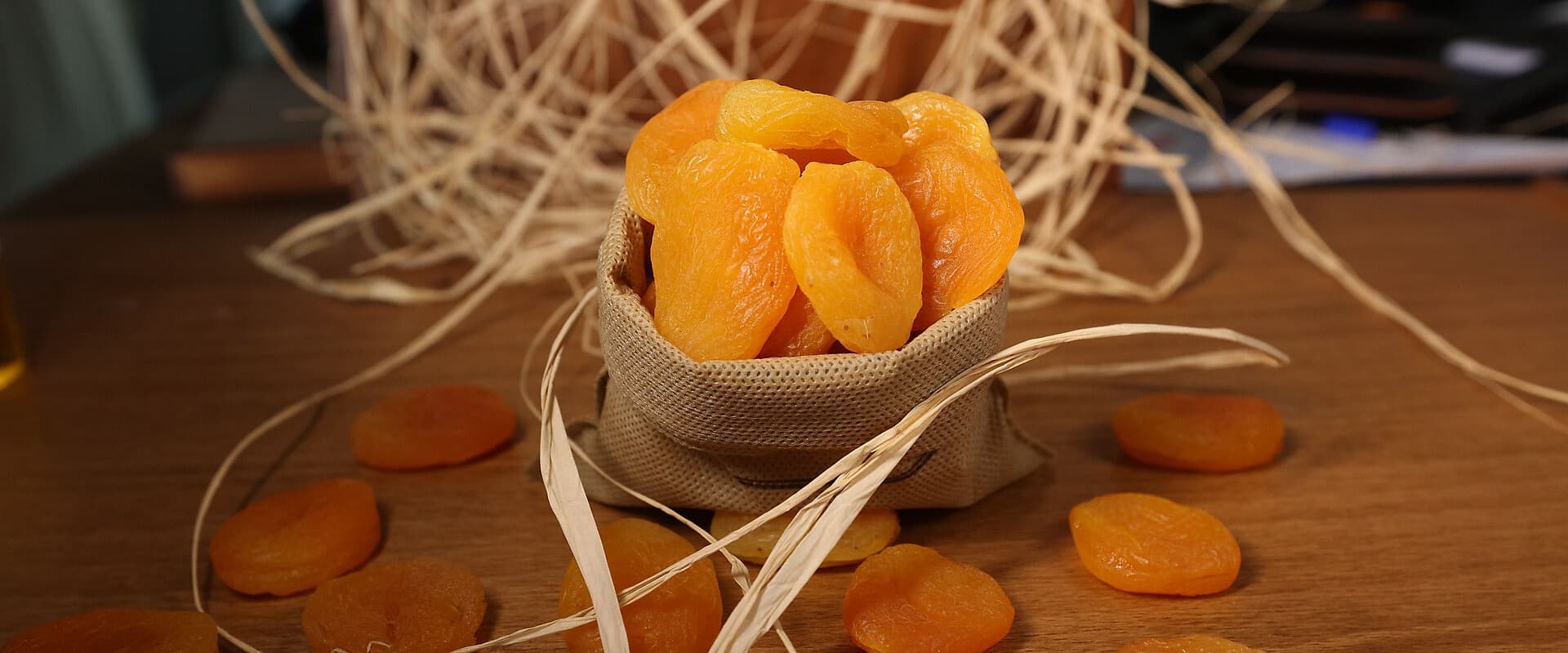 Leader Food - Quality dates & nuts