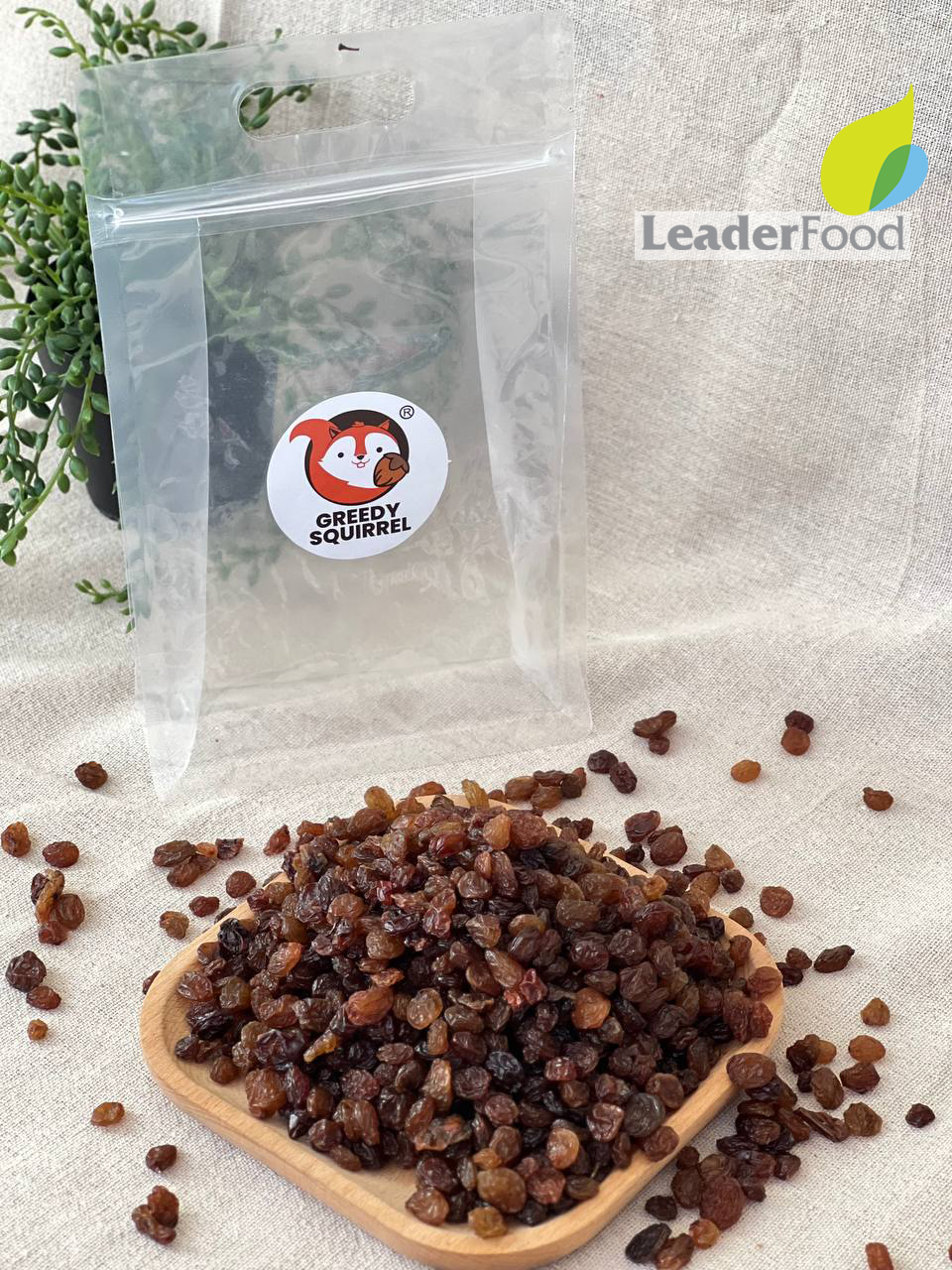 Leader Food. Sultana Raisin / Dried Raisin / Kismis